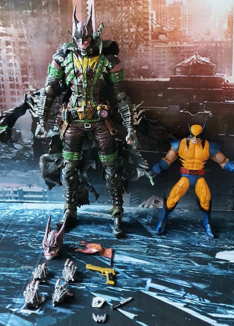 Batman Joker / Two Face / Freeze / Monster Hunter Bat Man Marvel Legends Wolverine compare size ...