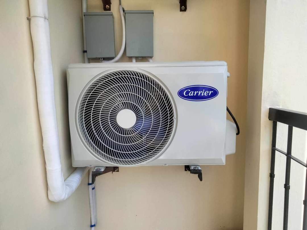 CARRIER AURA INVERTER SPLIT TYPE AIRCON, TV & Home Appliances, Air ...