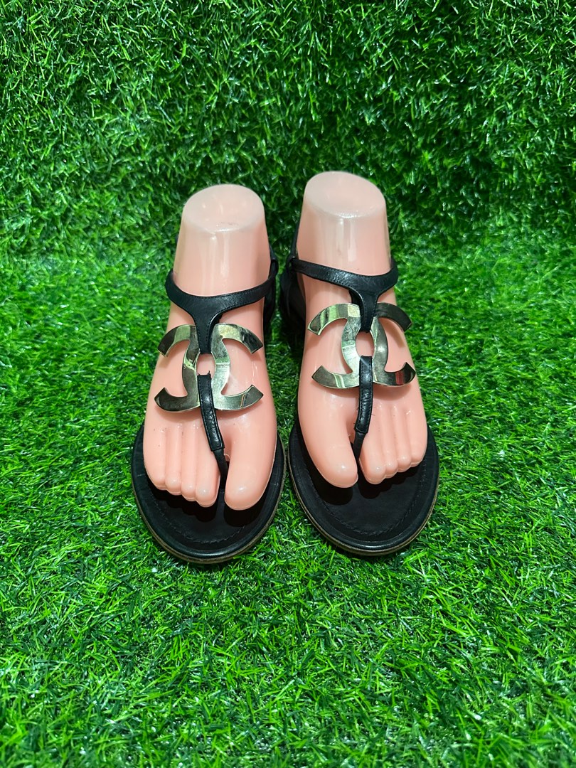 Chanel Big CC Thong Women s Fashion Footwear Flats Sandals On Chanel Big CC Thong Women s Fashion Footwear Flats Sandals On