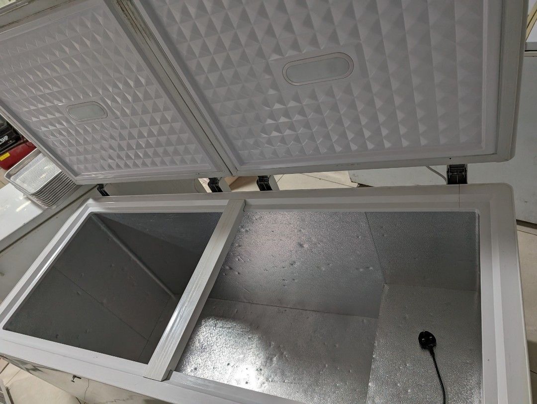 Chest freezer large deep freezer 568L, TV & Home Appliances, Kitchen ...