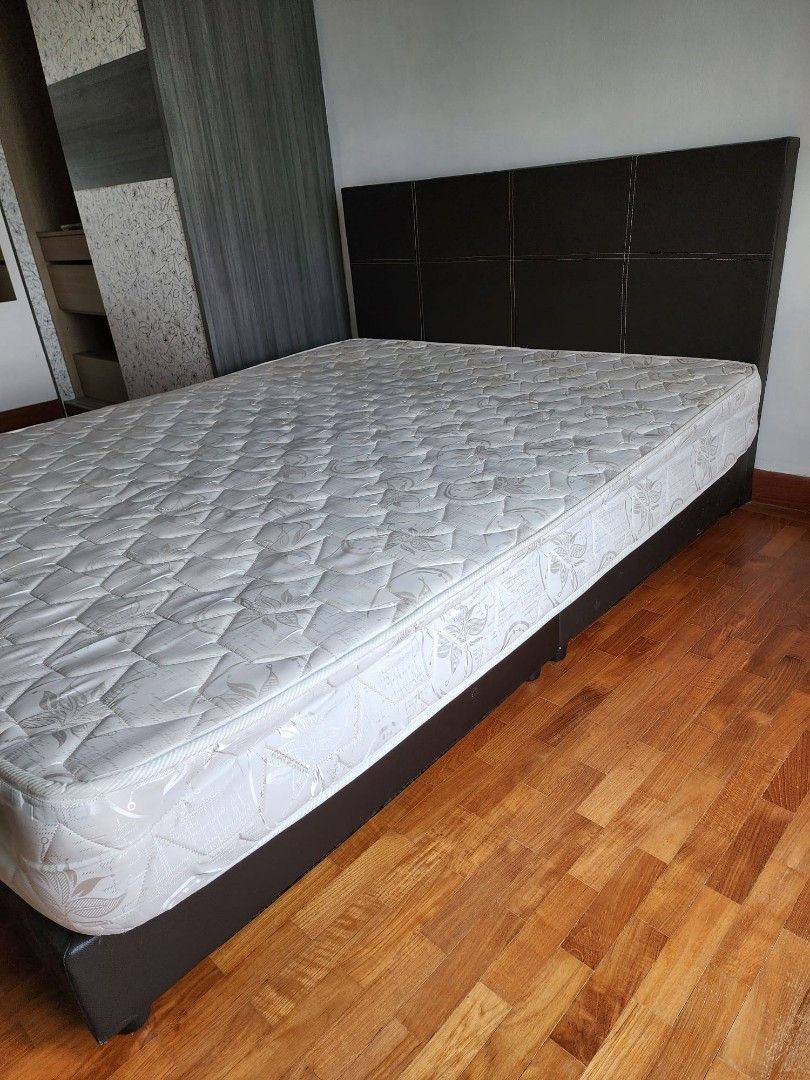 [Clear by 17dec] Queen size bed and mattress, Furniture & Home Living ...