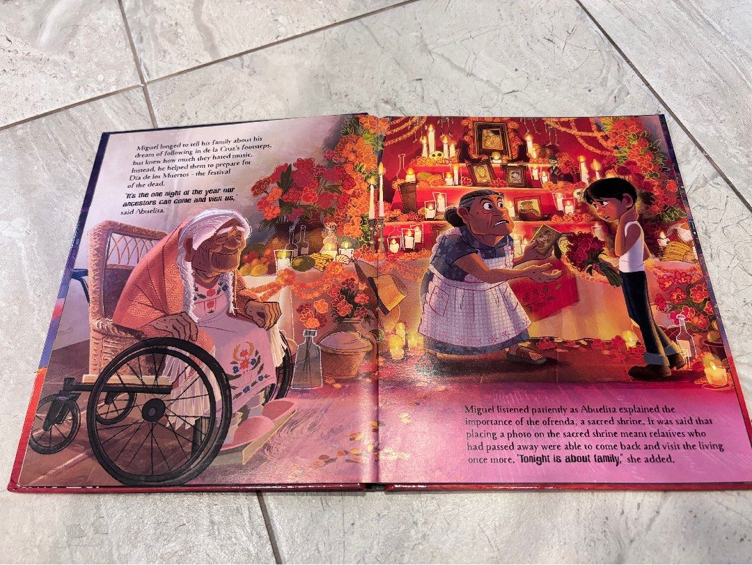 Coco (Disney Pixar Book of the Film), Hobbies & Toys, Books & Magazines ...