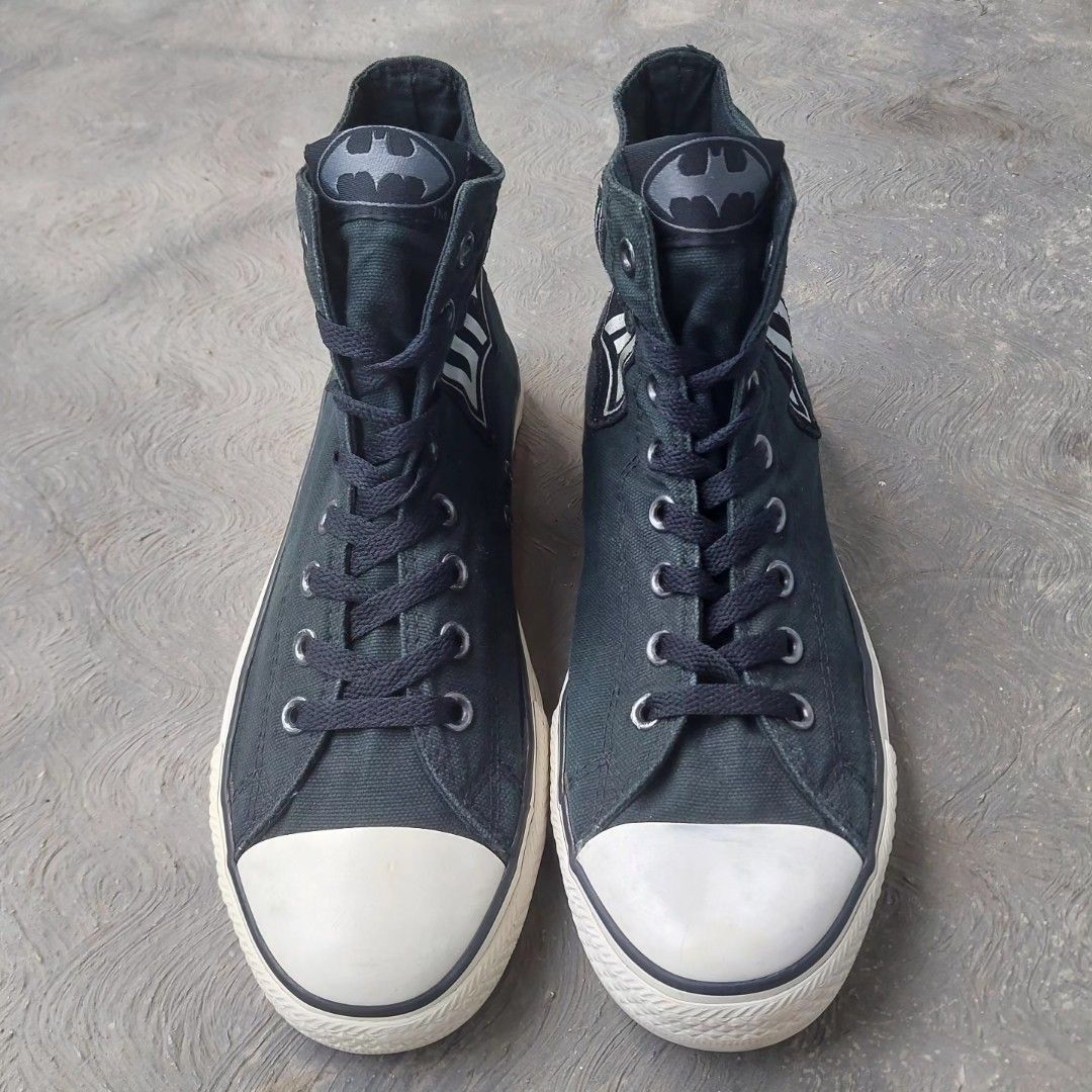 Converse ct hi dc comic batman, Fesyen Pria, Sepatu , Sneakers di Carousell