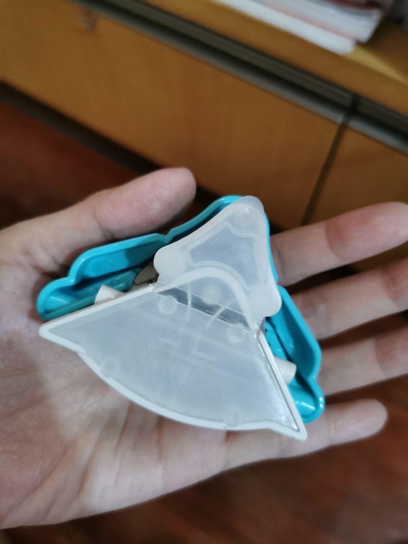 Corner rounder punch 5mm paper cutter, Buku & Alat Tulis, Alat Tulis di ...