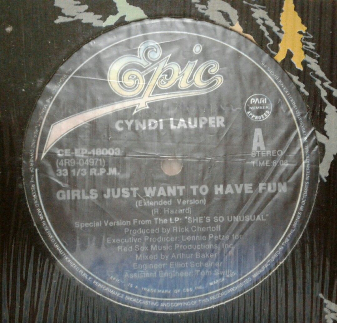Cyndi Lauper extended version (open), Hobbies & Toys, Music & Media ...