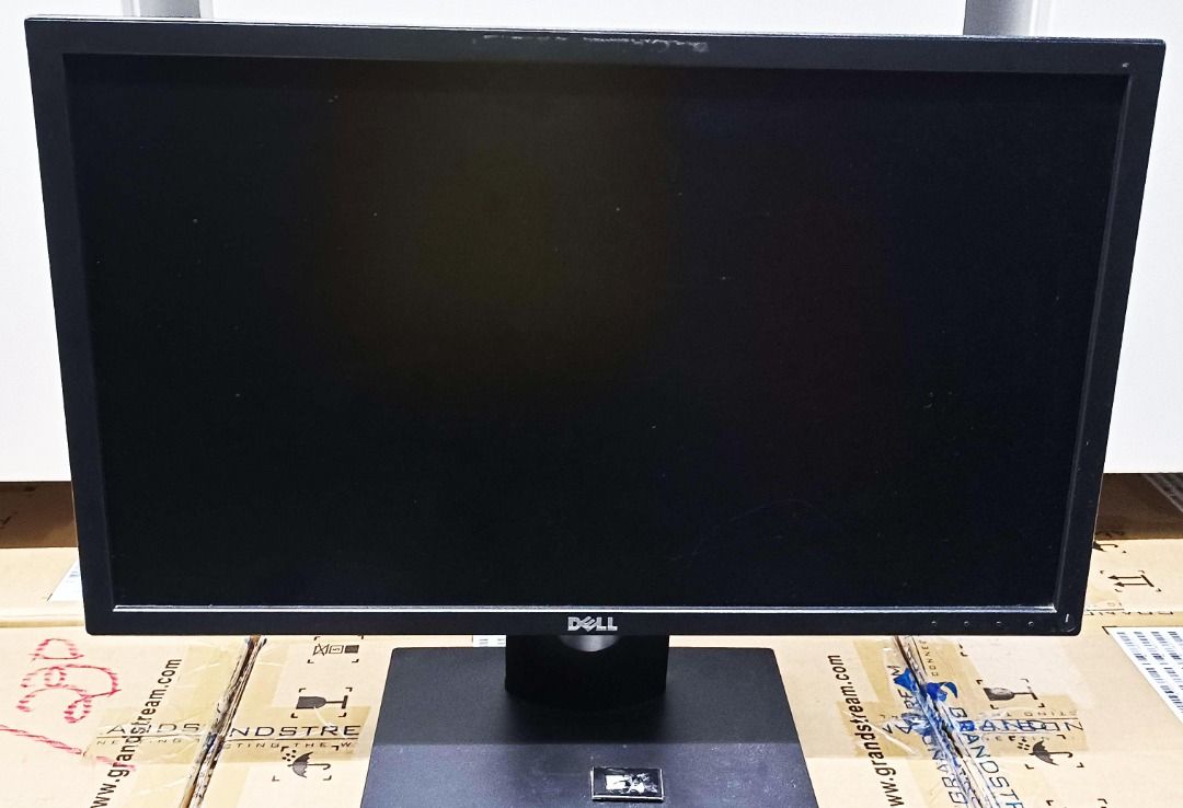 Dell 23" Monitor |E2316H, Computers & Tech, Desktops on Carousell