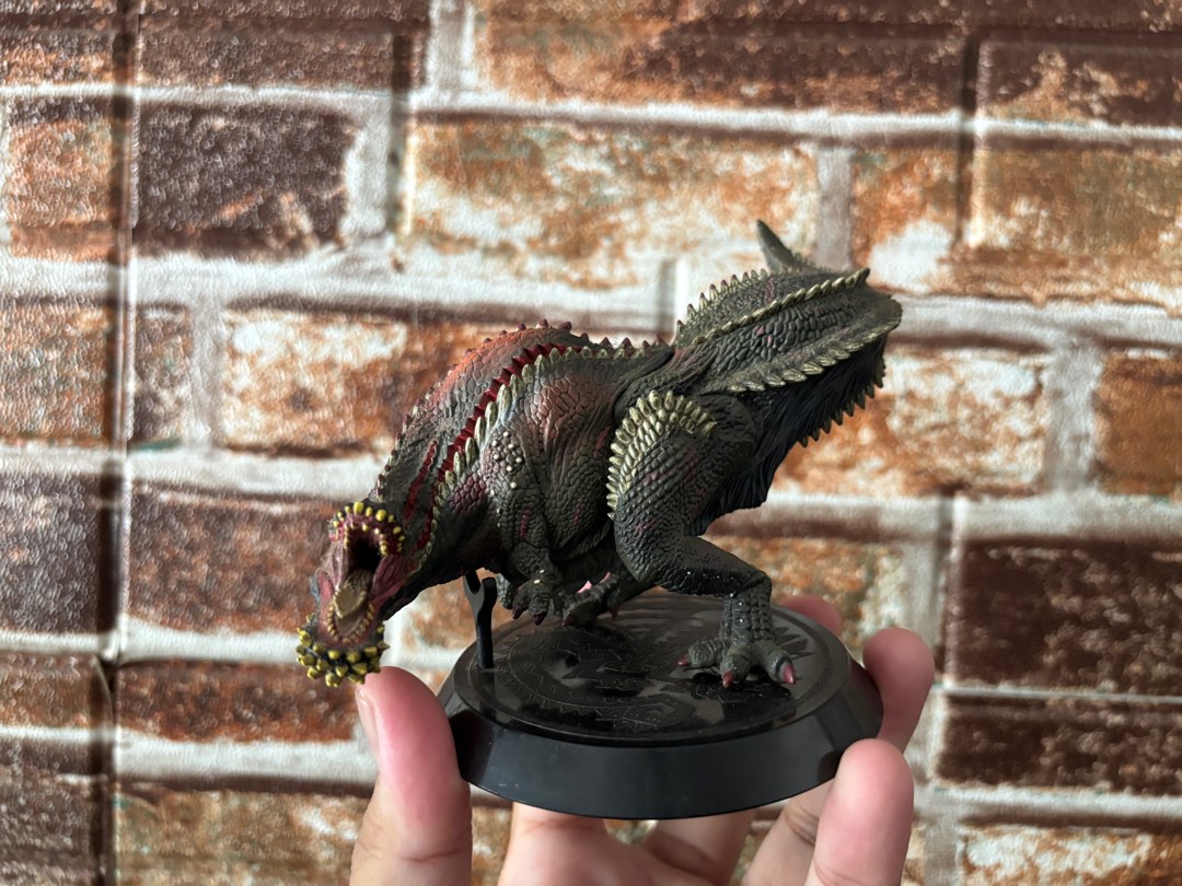 Deviljho Figure (Monster Hunter), Hobbies & Toys, Toys & Games on Carousell