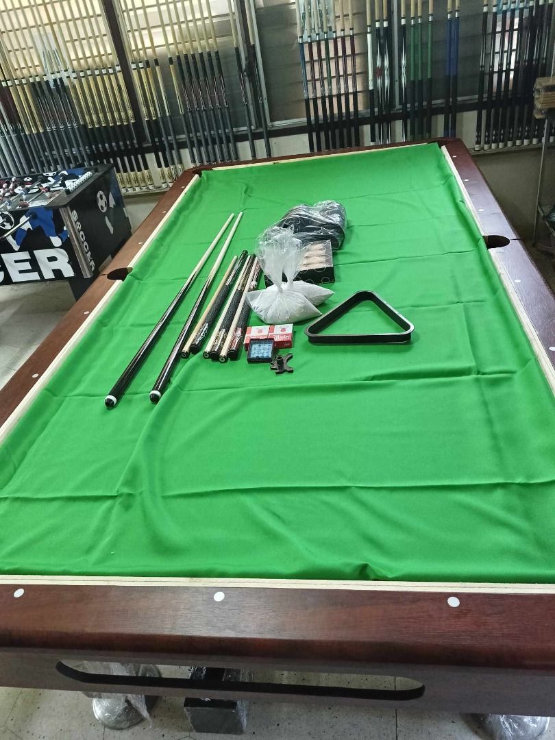 DIAMOND BILLIARD TABLE with Complete Accessories, Sports Equipment ...