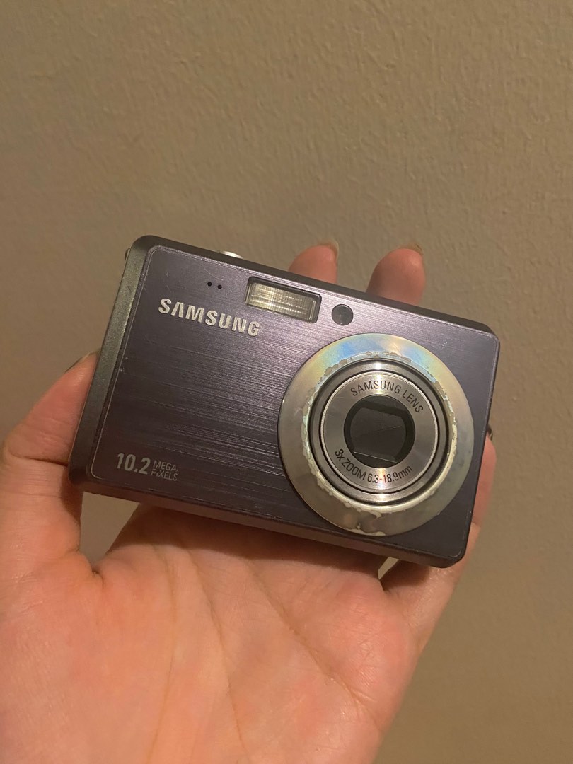 Digital Camera Samsung Es55, Photography, Cameras on Carousell