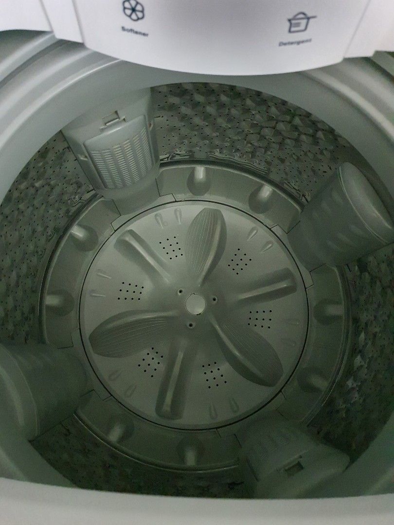 Electrolux washing machine (top load), TV & Home Appliances, Washing ...