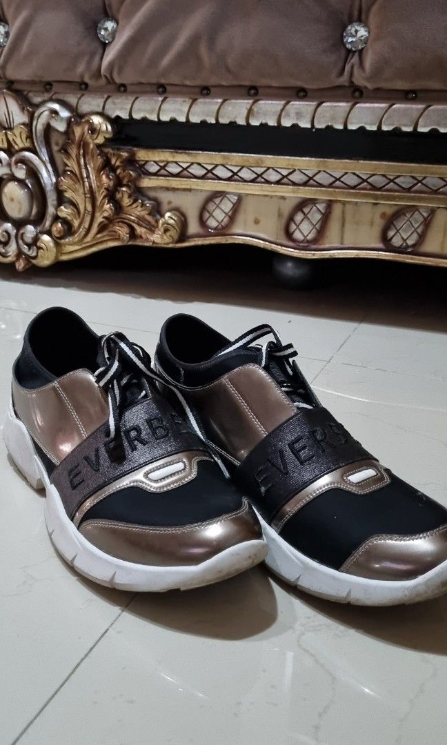 Everbest Original Shoes / Sepatu Wanita, Fesyen Wanita, Sepatu di Carousell