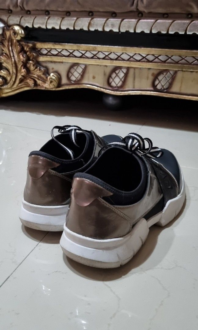 Everbest Original Shoes / Sepatu Wanita, Fesyen Wanita, Sepatu di Carousell