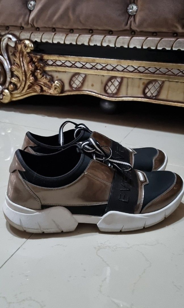 Everbest Original Shoes / Sepatu Wanita, Fesyen Wanita, Sepatu di Carousell