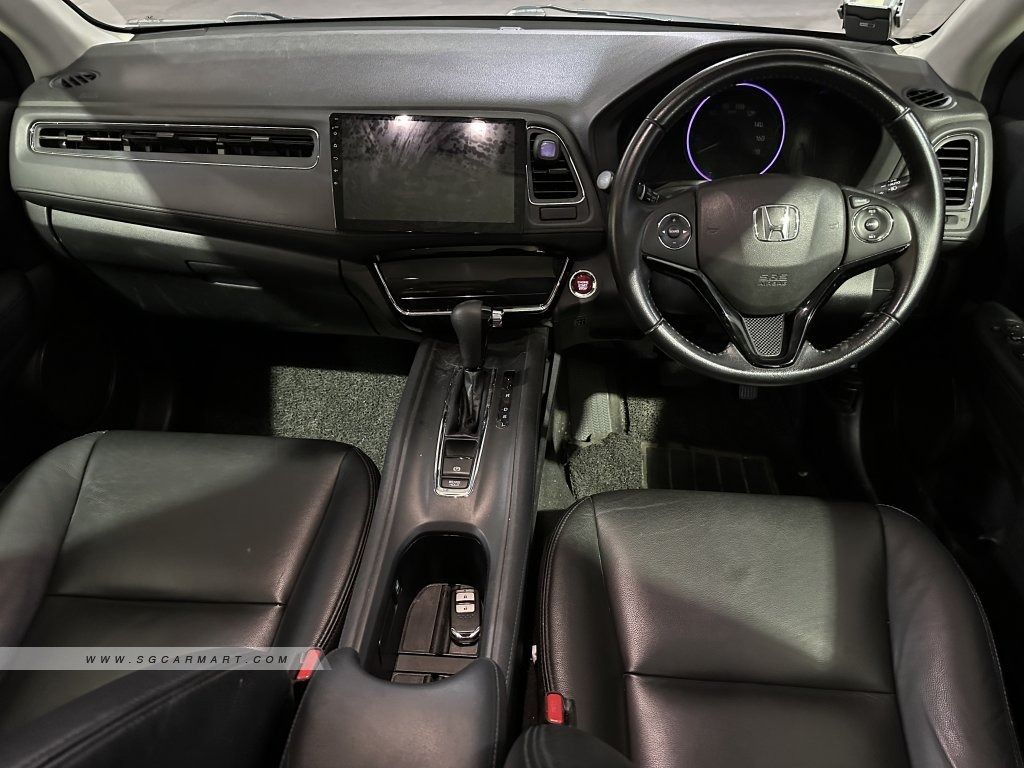 Honda VEZEL 1.5X CVT Auto, Cars, Used Cars on Carousell