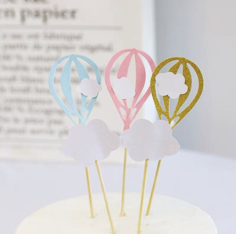 Hot air balloon cake topper, Hobbies & Toys, Stationery & Craft ...