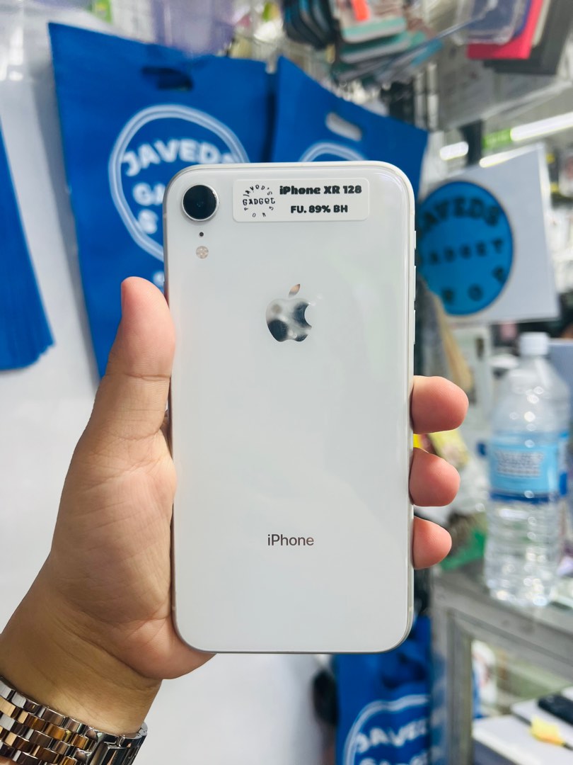 Iphone XR palit battery lang pero maganda pinalit, Mobile Phones ...