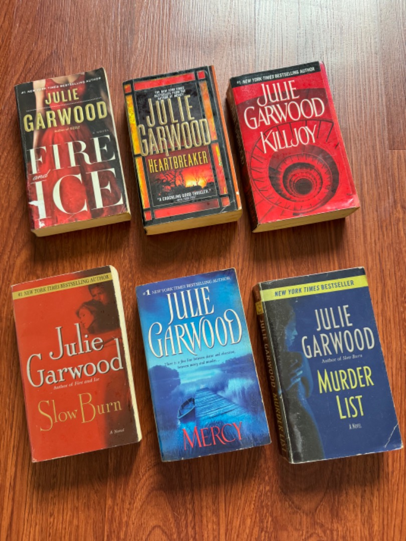Julie Garwood novels, books, Hobbies & Toys, Books & Magazines, Fiction ...