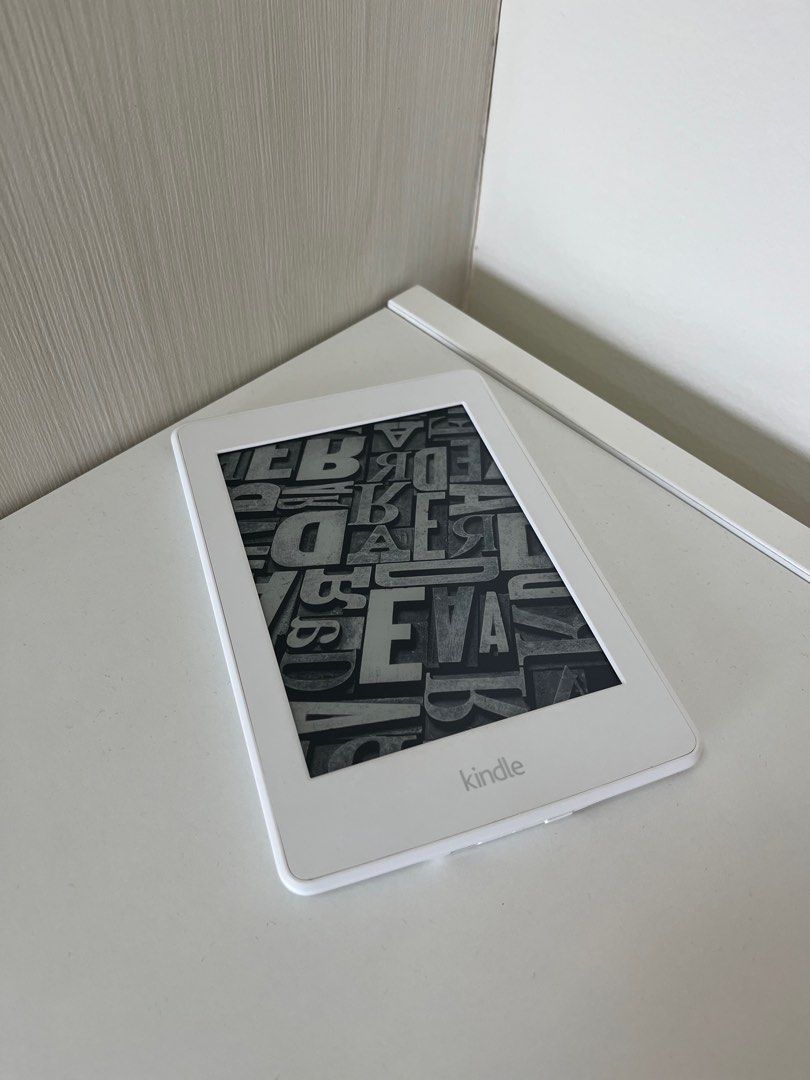 Kindle Paperwhite 7th gen, Mobile Phones & Gadgets, Tablets, Others on ...