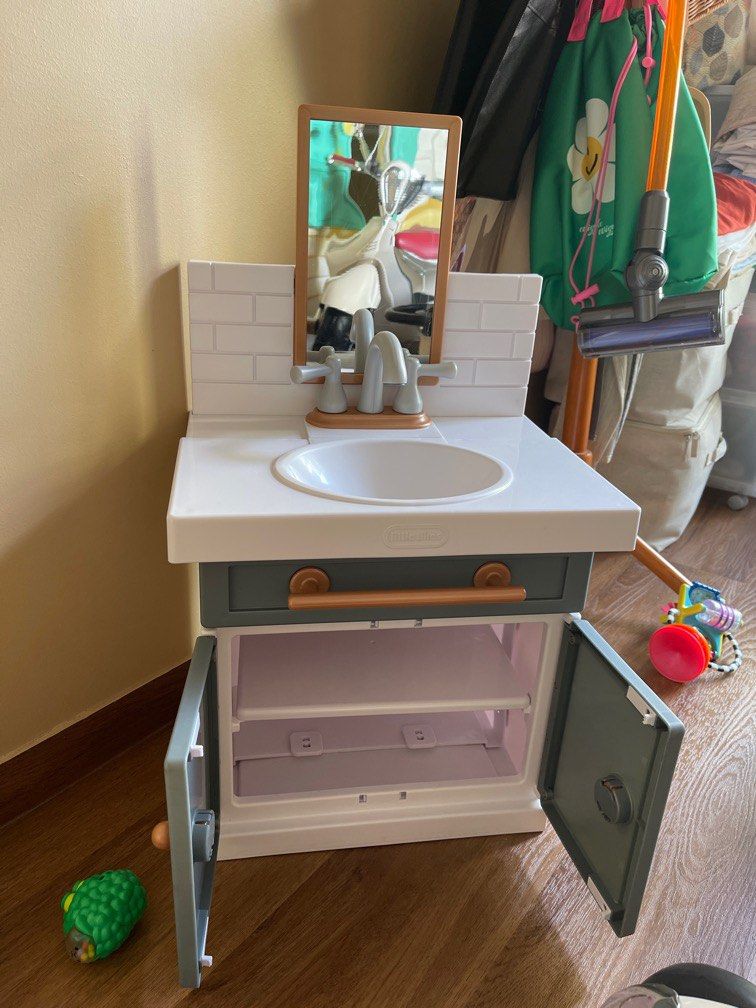 Little Tikes toilet sink, Hobbies & Toys, Toys & Games on Carousell