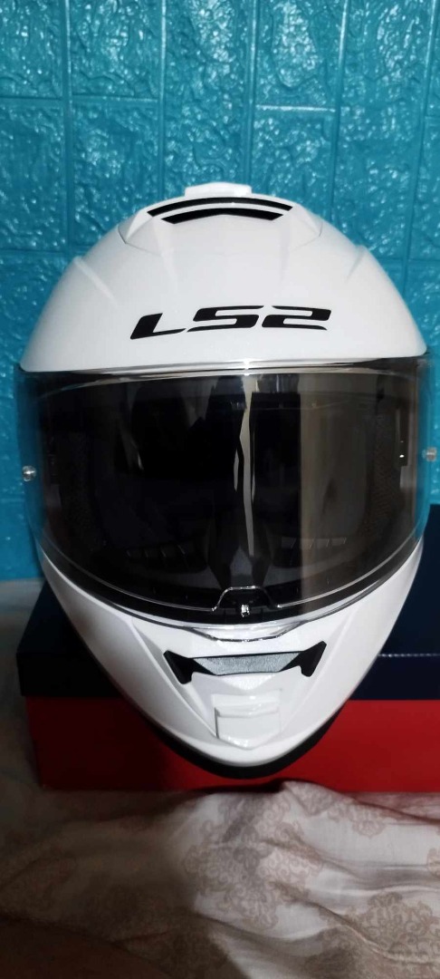 LS2 Fullface Helmet White with Receipt, Motorbikes, Motorbike Parts ...