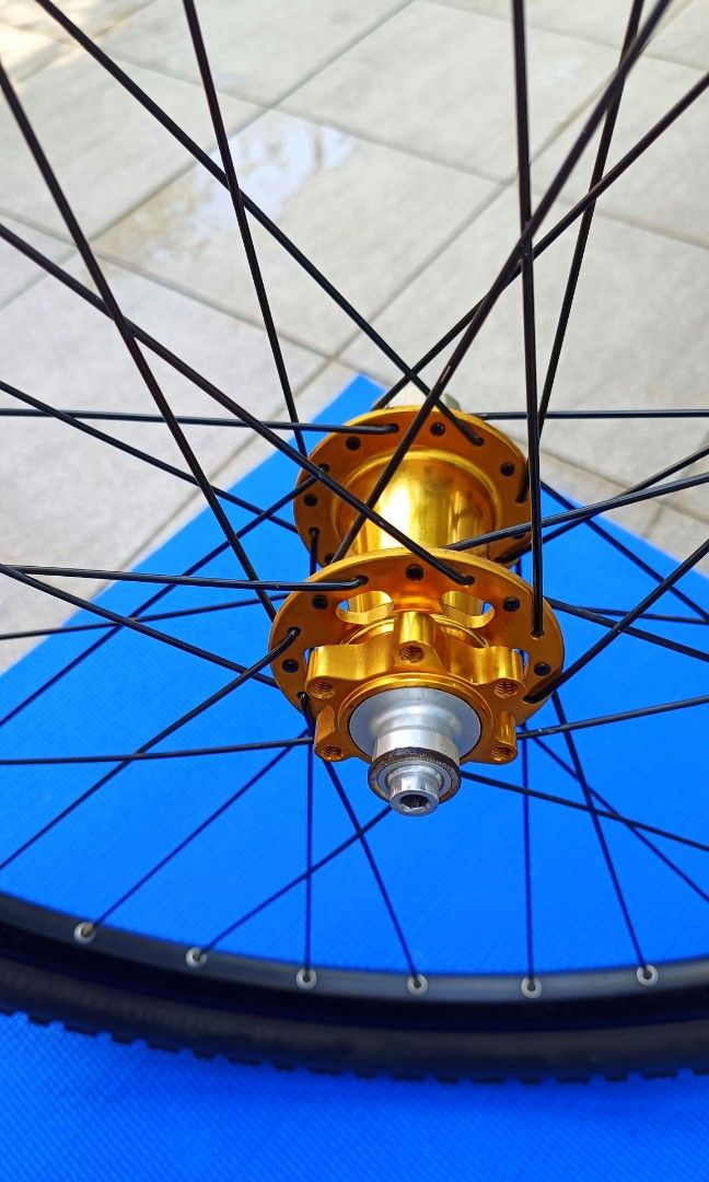 Mavic XM 319 Cycle Track Wheel Set 26", Sports Equipment, Bicycles ...