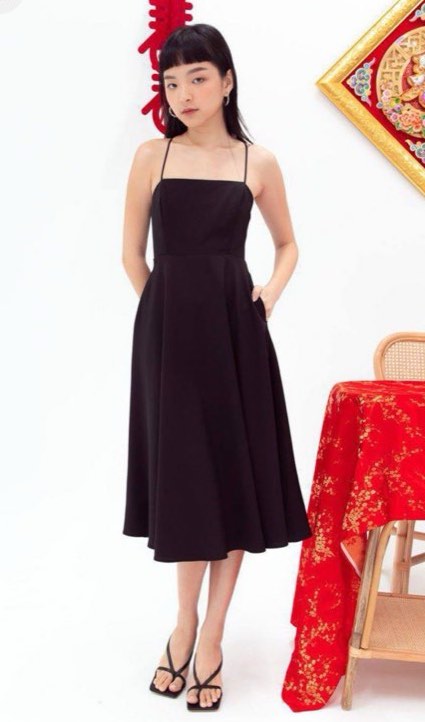 Mikayla Tracy Cross Back Midi Dress, Women's Fashion, Dresses & Sets ...