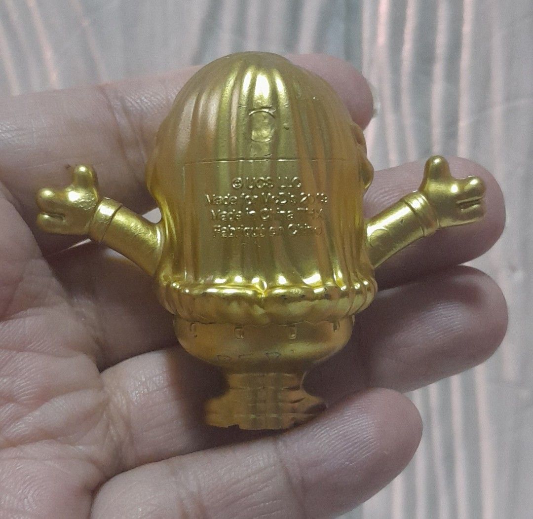 Minions Gold figure set, Hobbies & Toys, Toys & Games on Carousell