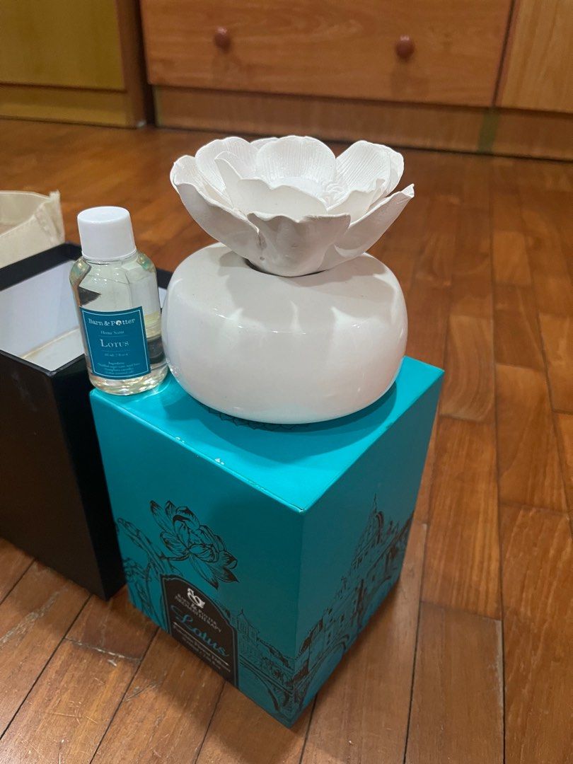 Mt Sapoka lotus porcelain flower diffuser, Furniture & Home Living ...