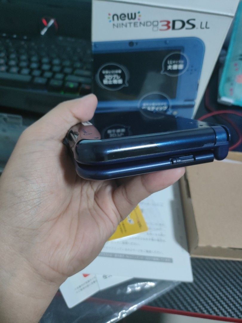 New Nintendo 3DS XL Metallic Blue CIB, Video Gaming, Video Game ...