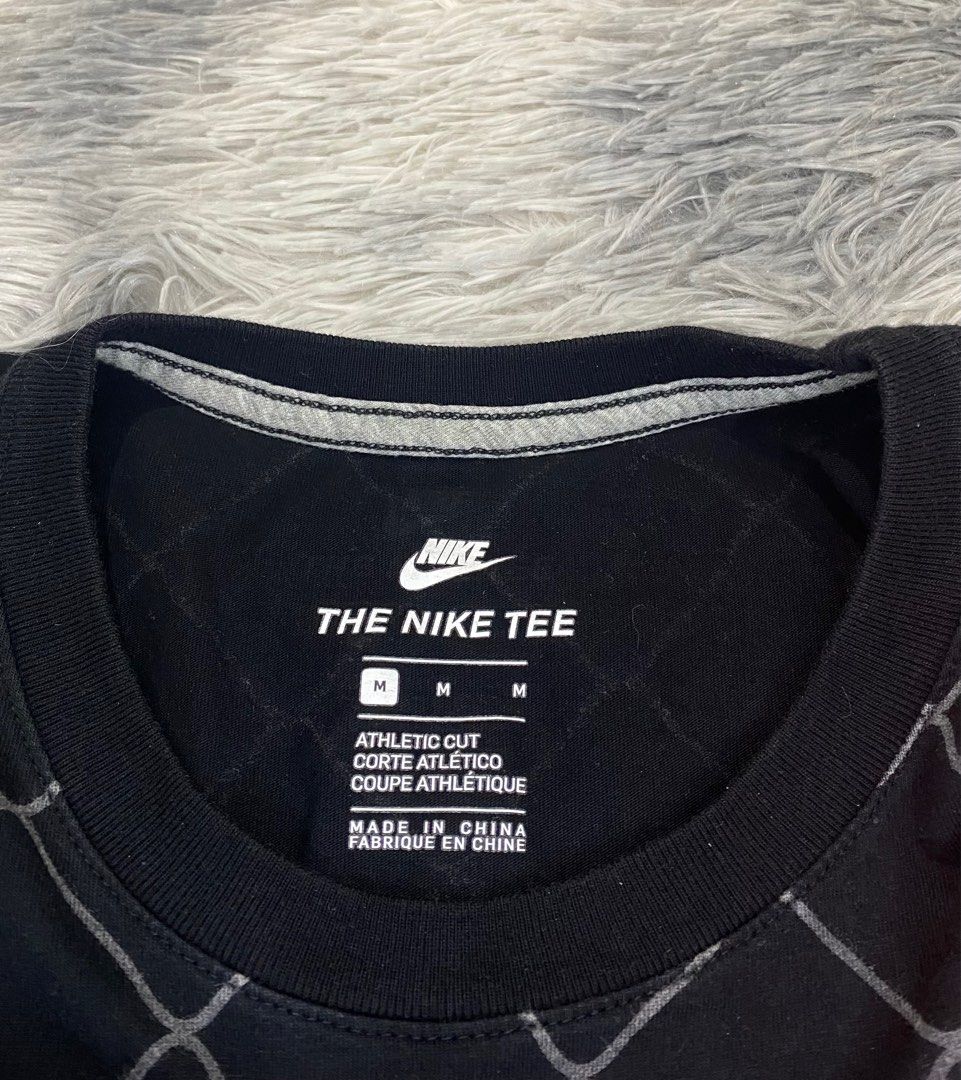 Nike Sportswear Basketball Logo Print, Announcements on Carousell