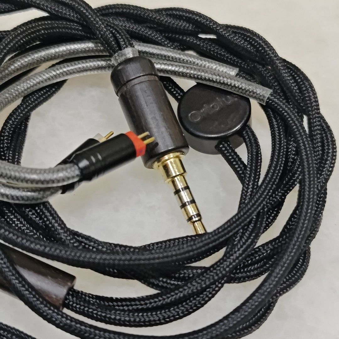 Oriolus W30 Upgrade Cable 3.5 mm Pro 2 pin, Audio, Earphones on Carousell