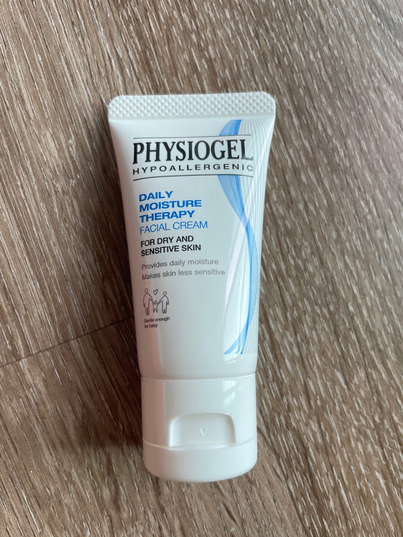 Physiogel daily moisture facial cream 30ml, Beauty & Personal Care, Face, Face Care on Carousell