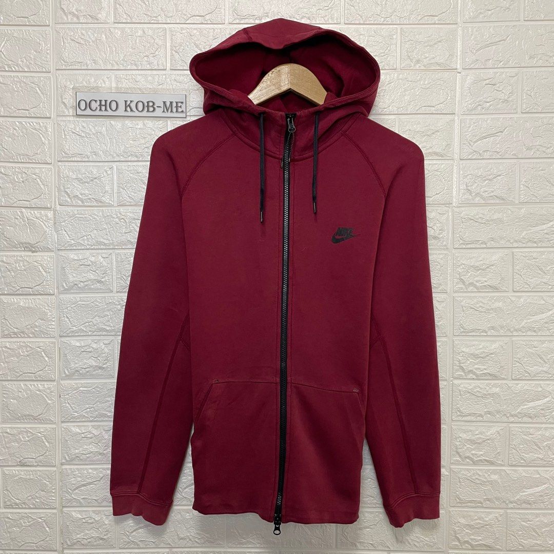 RED NIKE TECH FLEECE JACKET, Men's Fashion, Coats, Jackets and ...
