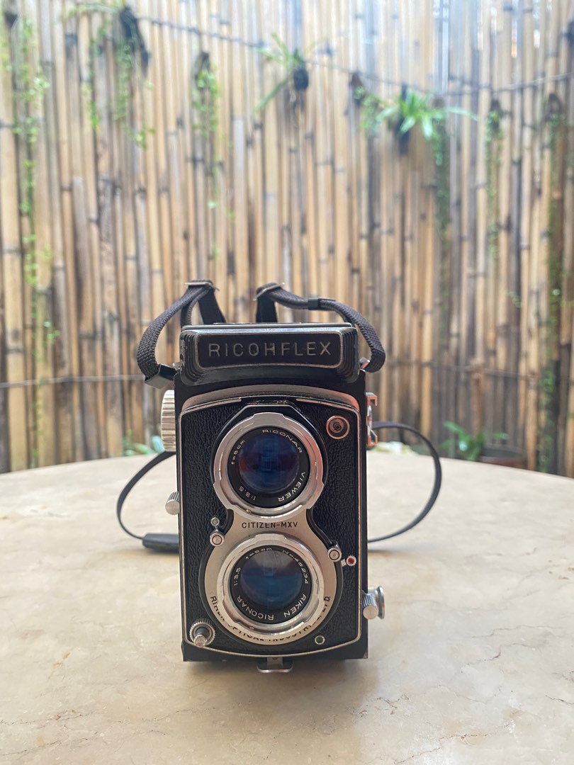 Ricohflex TLR Film Camera, Photography, Cameras on Carousell