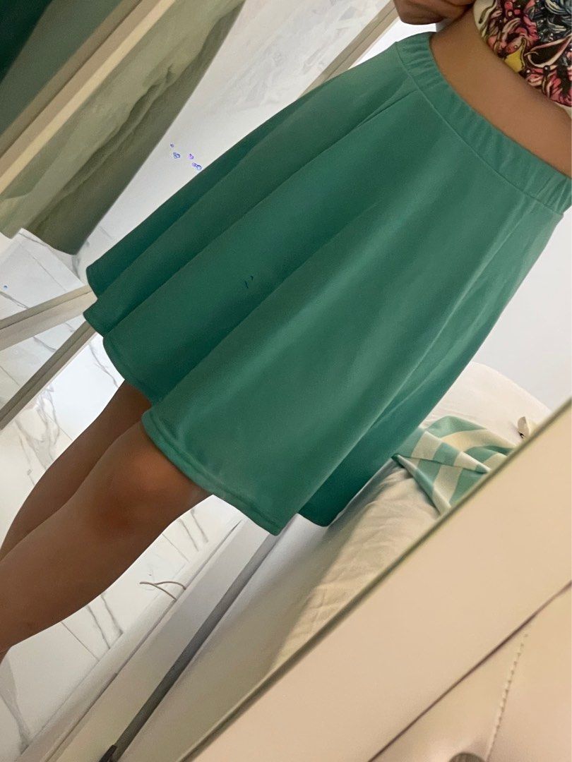 Rok hijau natal skirt mini flare bawahan green tosca, Fesyen Wanita ...