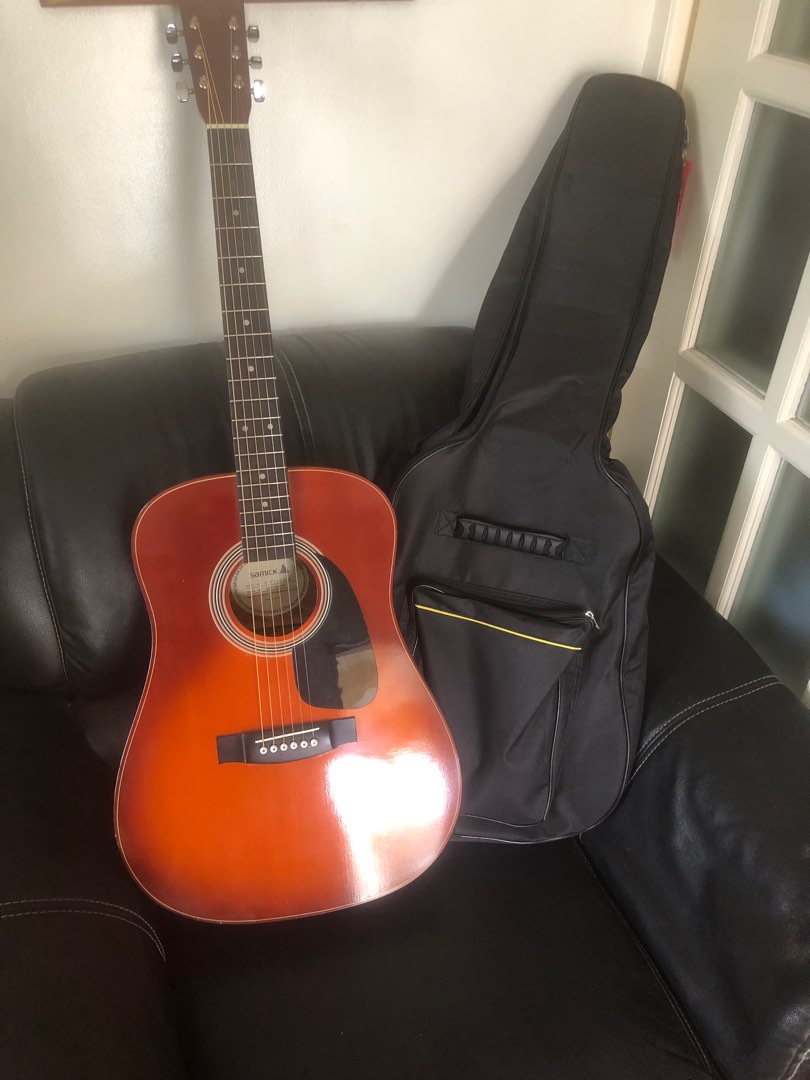 Samick Acoustic Guitar, Hobbies & Toys, Music & Media, Musical Instruments on Carousell