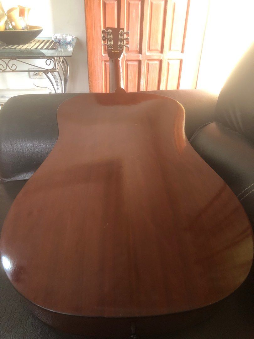 Samick Acoustic Guitar, Hobbies & Toys, Music & Media, Musical Instruments on Carousell