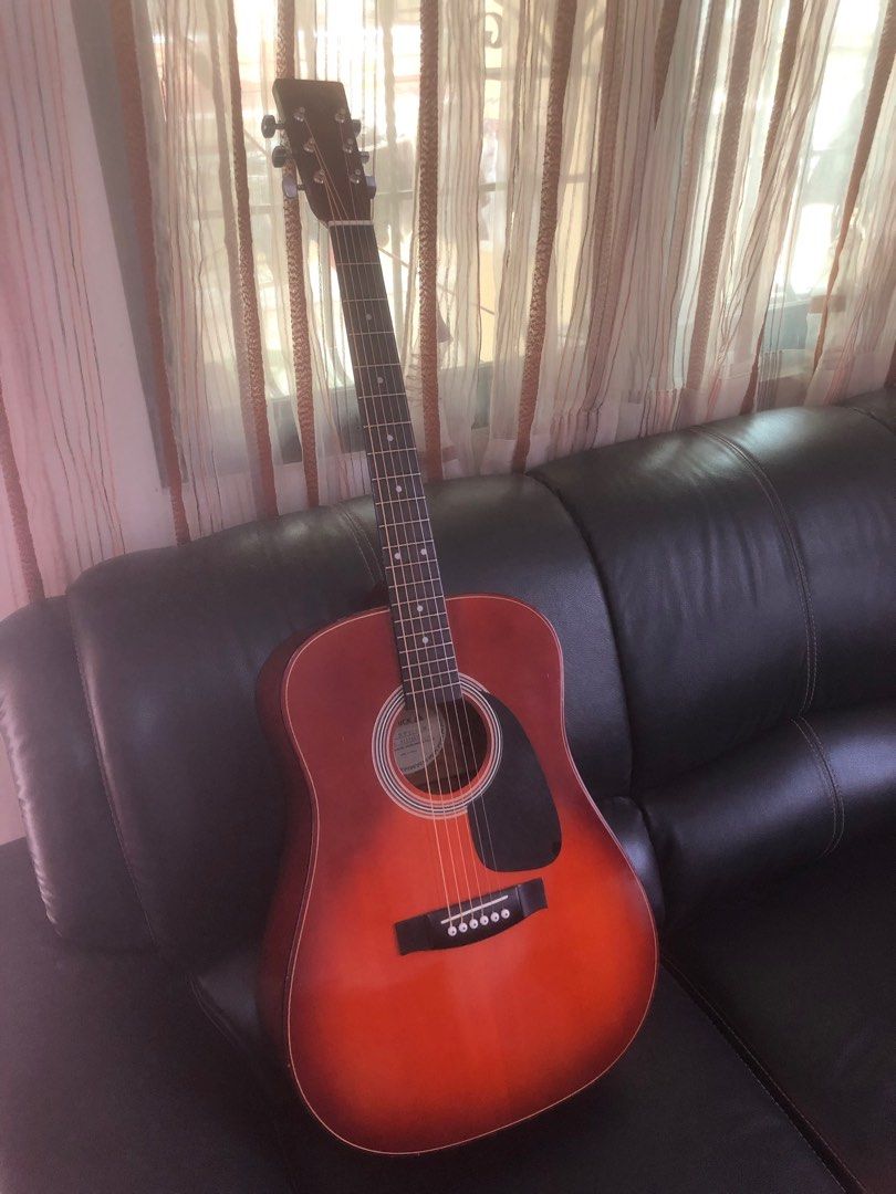Samick Acoustic Guitar, Hobbies & Toys, Music & Media, Musical Instruments on Carousell