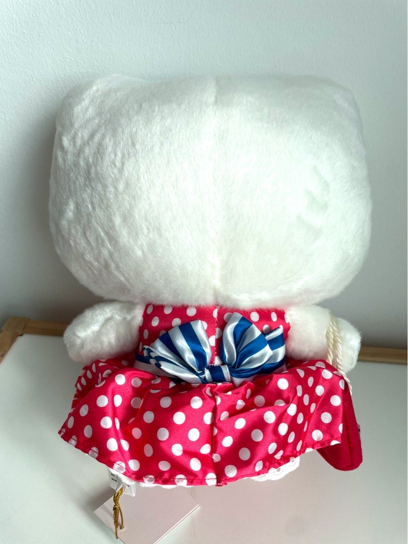 Sanrio original hello kitty plush toy 30cm, Hobbies & Toys, Toys ...