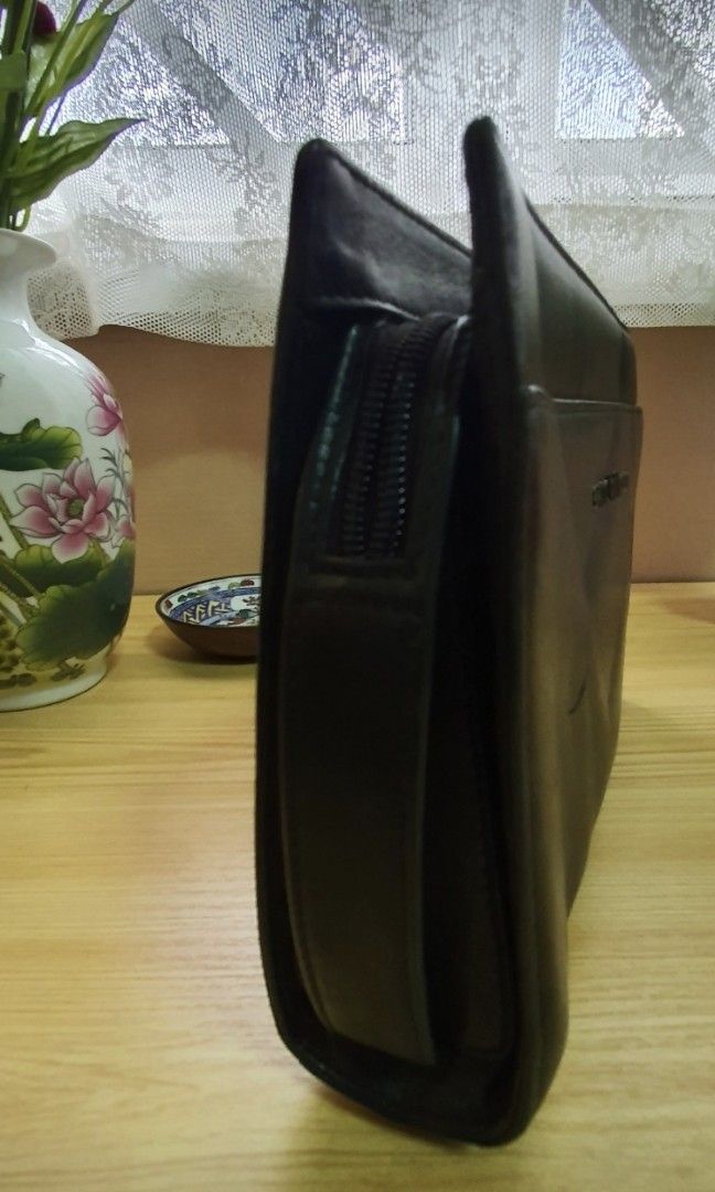 Satchi House Gent's Leather Clutch, Men's Fashion, Bags, Belt bags, Clutches and Pouches on ...