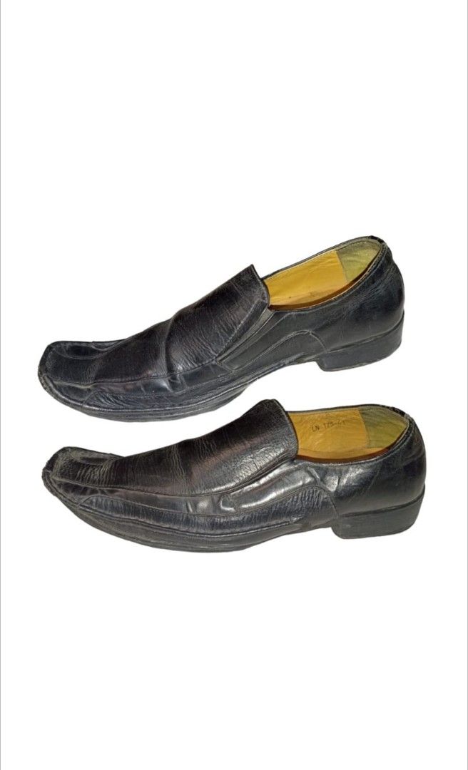 Sepatu kulit branded Buccheri model aladin size 41, Fesyen Pria, Sepatu ...