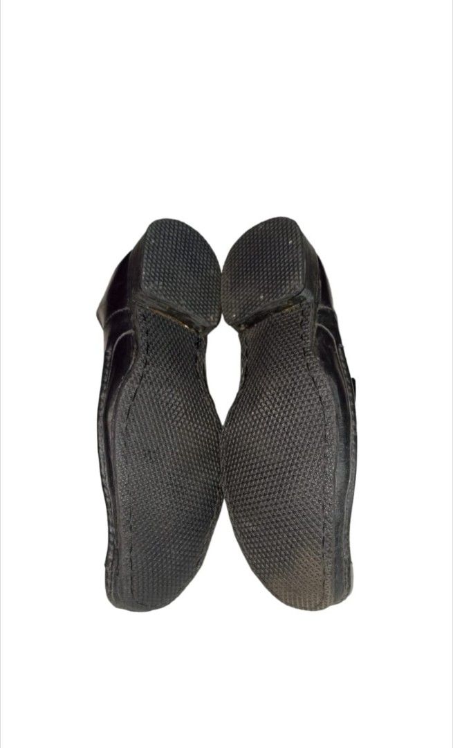 Sepatu kulit branded Buccheri model aladin size 41, Fesyen Pria, Sepatu ...