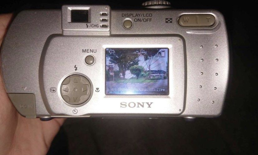Sony Cybershot DSC P50, Photography, Cameras on Carousell