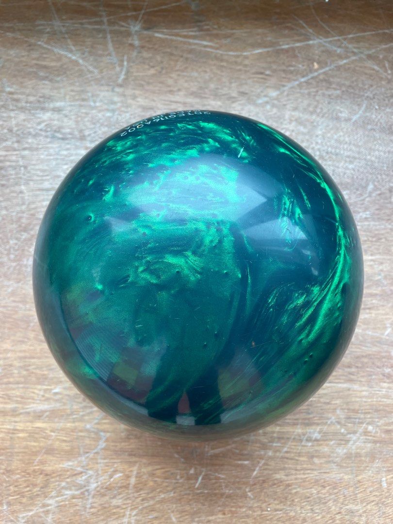 Storm IQ tour emerald bowling ball 15lbs, Sports Equipment, Sports ...