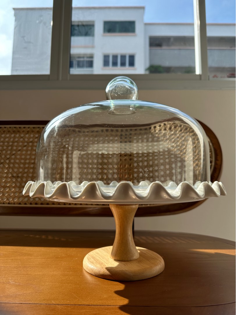 Super Pretty Vintage Wavy Ceramic Cake Stand with Cover, Furniture ...