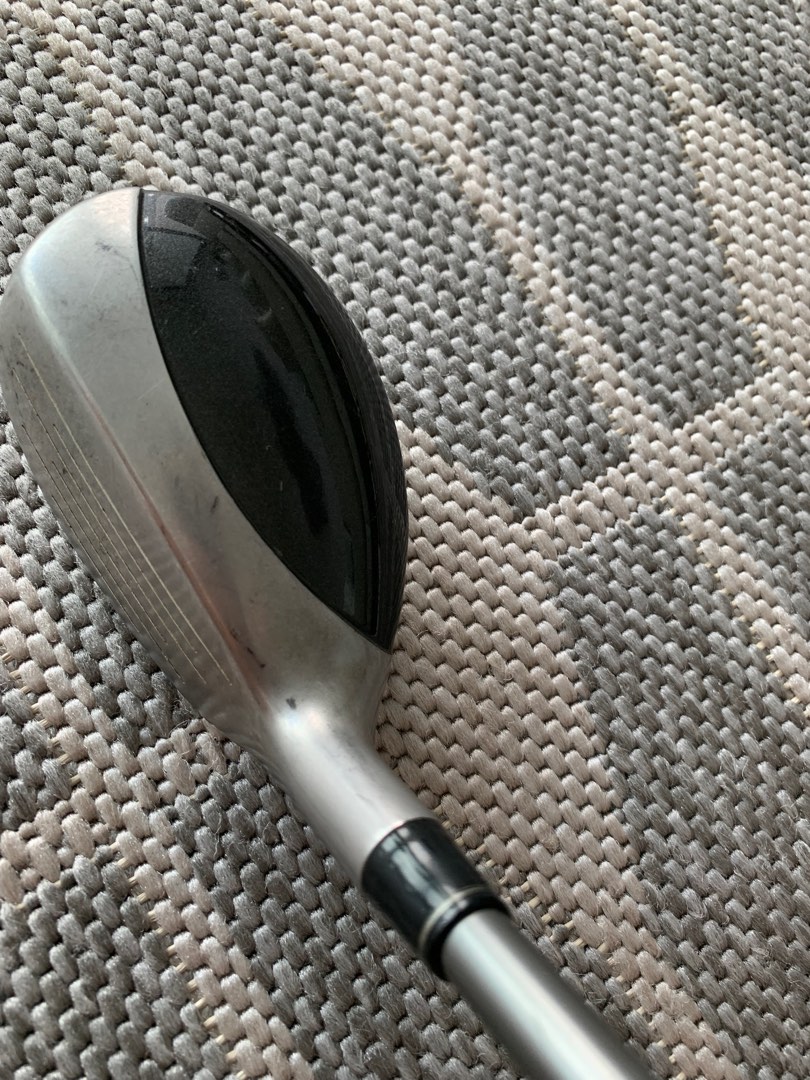 Taylormade 4 hybrid, Sports Equipment, Sports & Games, Golf on Carousell