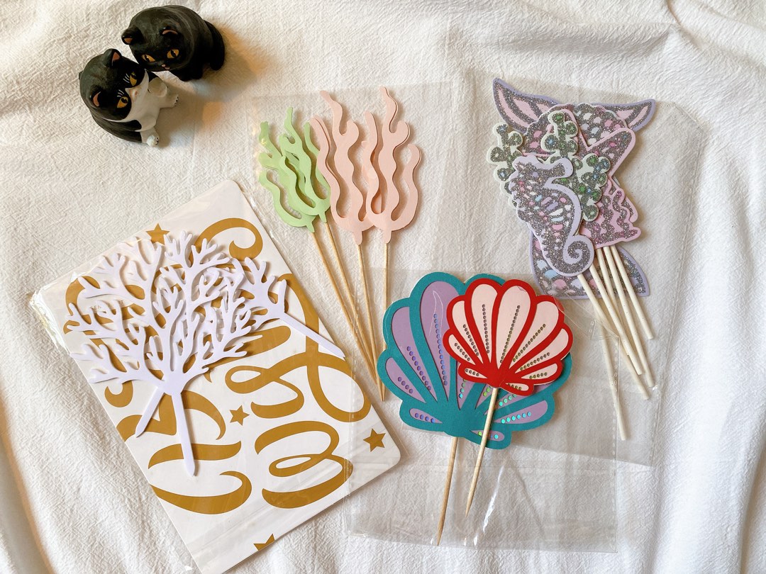 Undersea water theme/ mermaid themed cake toppers (seaweed, seashells ...