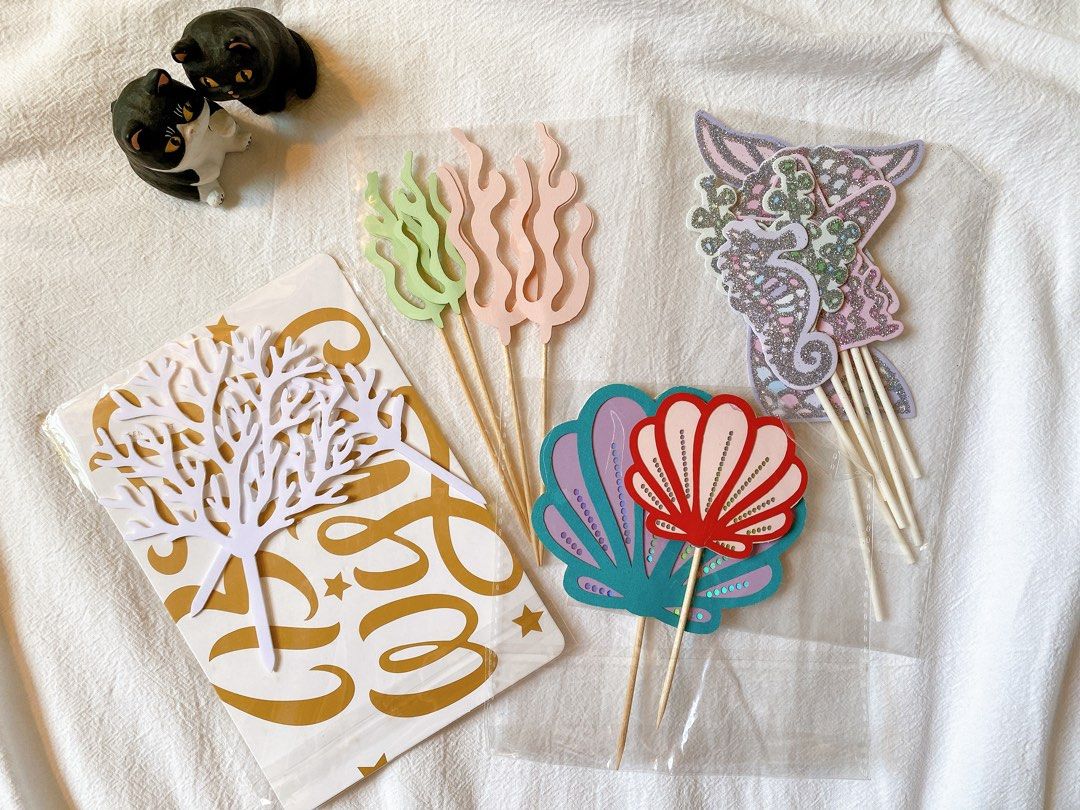 Undersea water theme/ mermaid themed cake toppers (seaweed, seashells ...