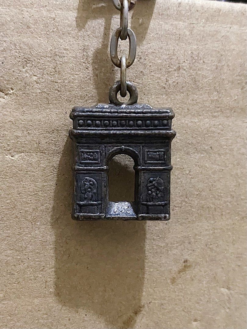 (Vintage) Arc De Triomphe - Paris, France - Keychain, Hobbies & Toys ...