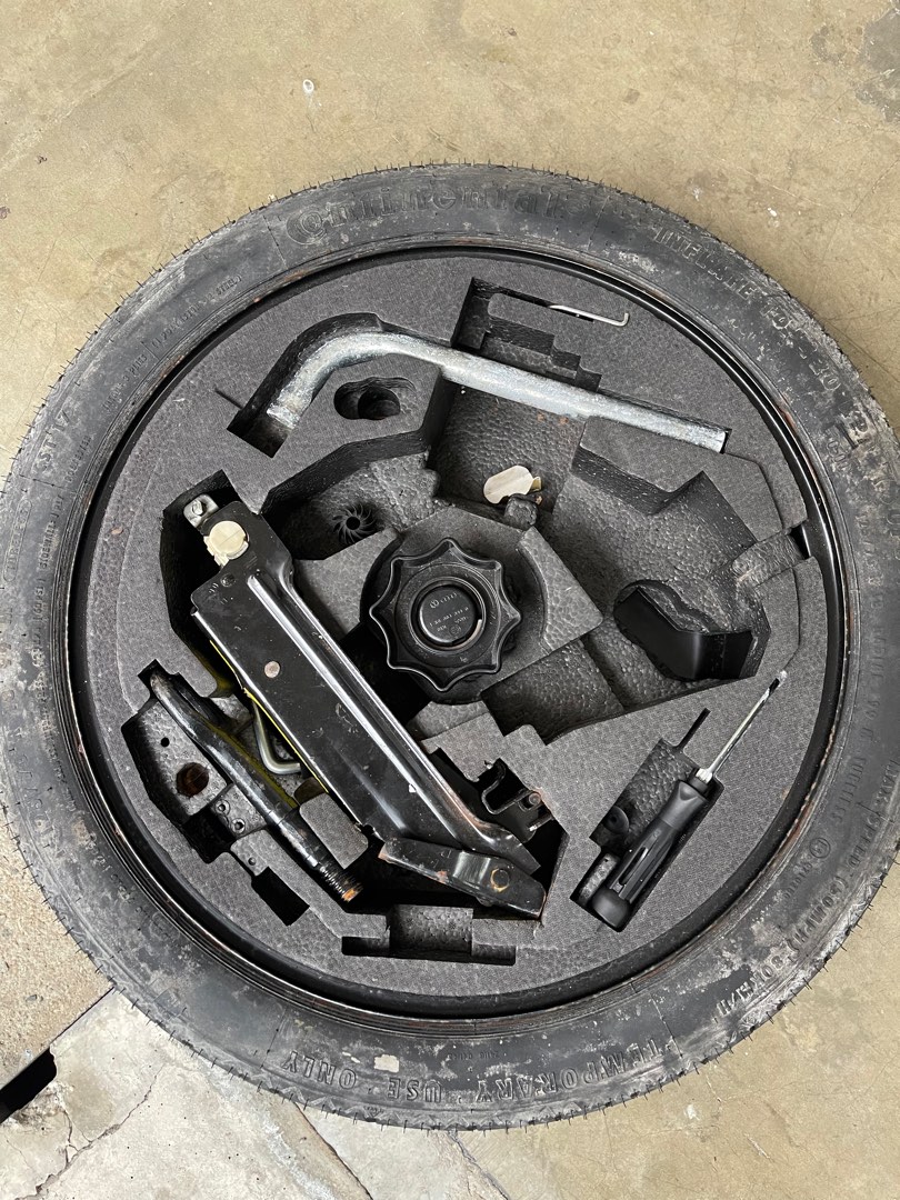 Volkswagen GTI Mk6 Spare tyre complete set with tools and breakdown ...